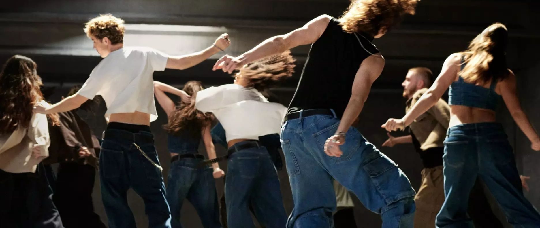 GAP Says Let’s Do It Like The Kids – Dance ! - Denimology